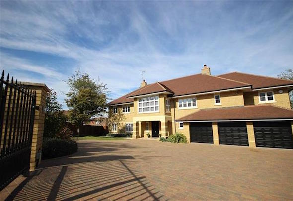 Arsenal news: Jack Wilshere set for £520,000 windfall as he puts home ...