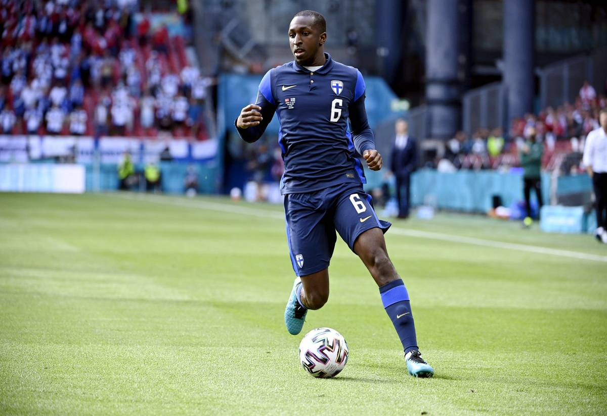 Rangers update leaves McLeish hopeful of 'statement of intent' from club