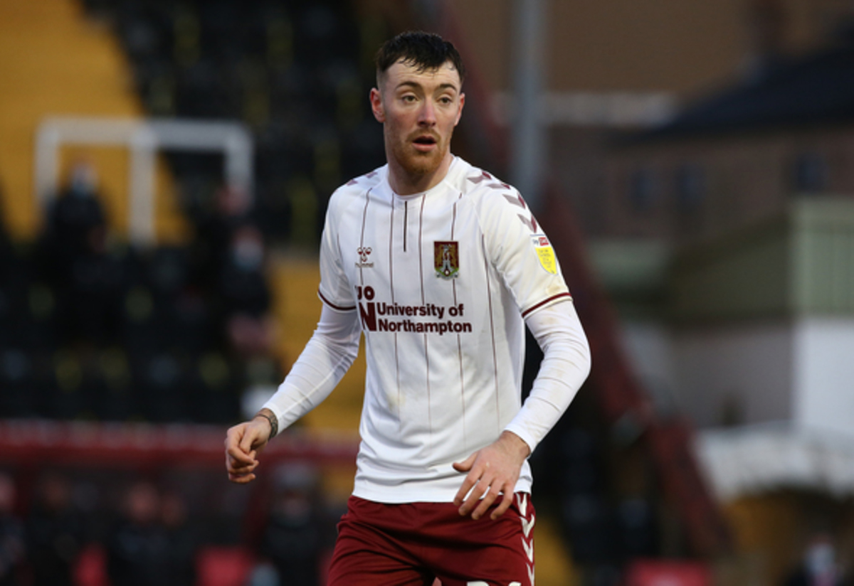 Leeds United future in Edmondson hands ahead of Fleetwood loan