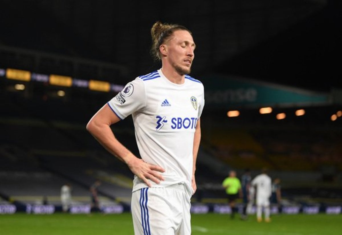 Leeds United dressing room let down by Ayling v Arsenal - Hutton