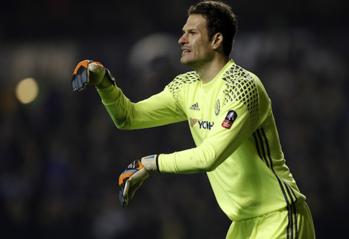 Everton continue 'amazing' trend with Begovic signing - McLeish