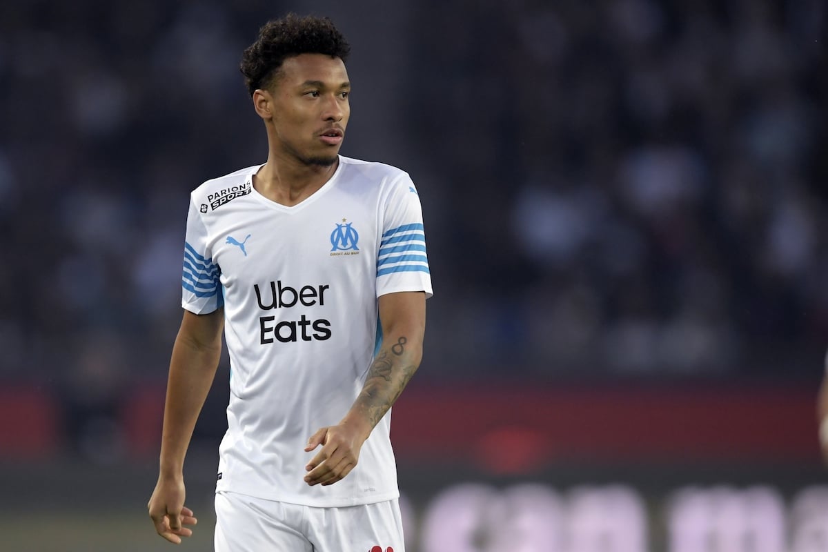 Aston Villa beat Newcastle & Arsenal to Kamara due to Gerrard - Hutton