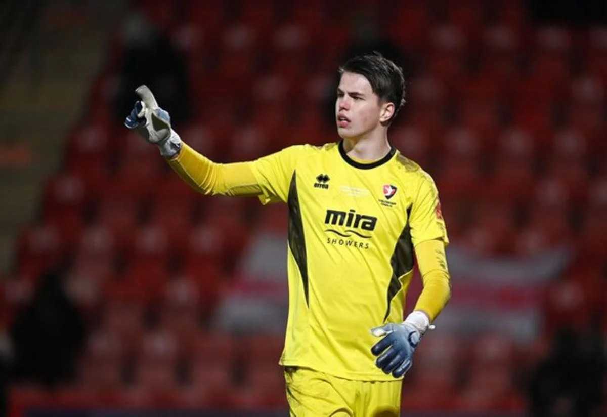 Portsmouth agree to sign West Brom keeper Griffiths - Sources