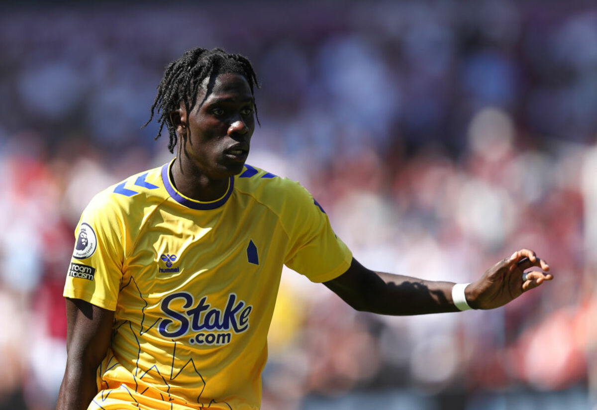 Everton news: Robinson issues 'big' Onana verdict after Lampard reveal