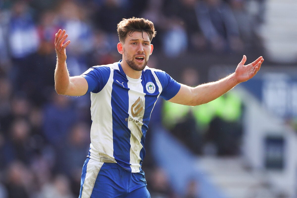 Sources: Bournemouth, Watford and Bristol City race to sign Callum Lang