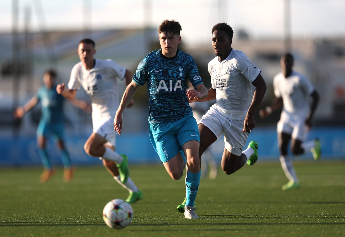 Tottenham in talks to agree Mikey Moore deal - expert