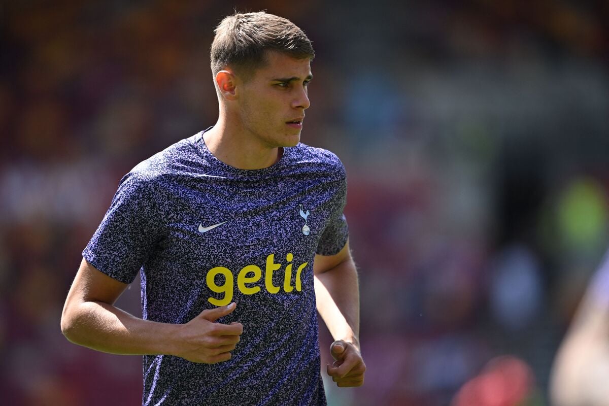 Tottenham fans react as van de Ven image emerges - 'This is a miracle'