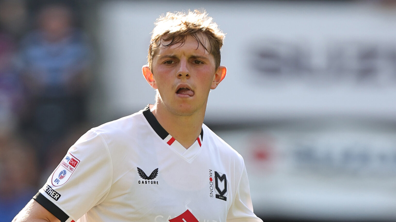Exclusive: Toulouse submit seven-figure bid for MK Dons star Max Dean