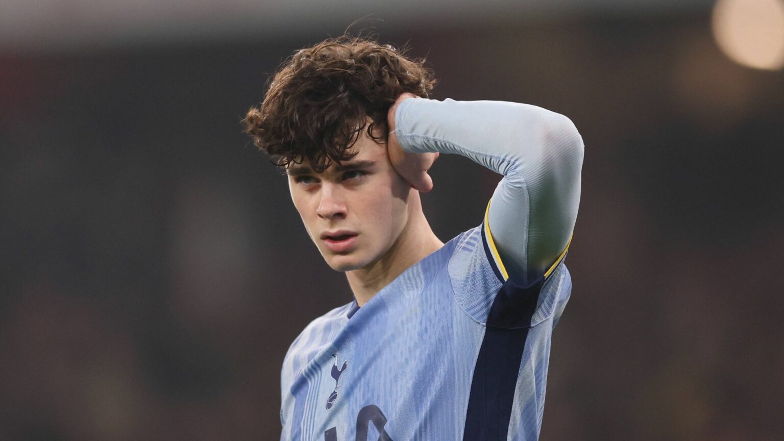 Brighton star pictured in Tottenham shirt in new social media message