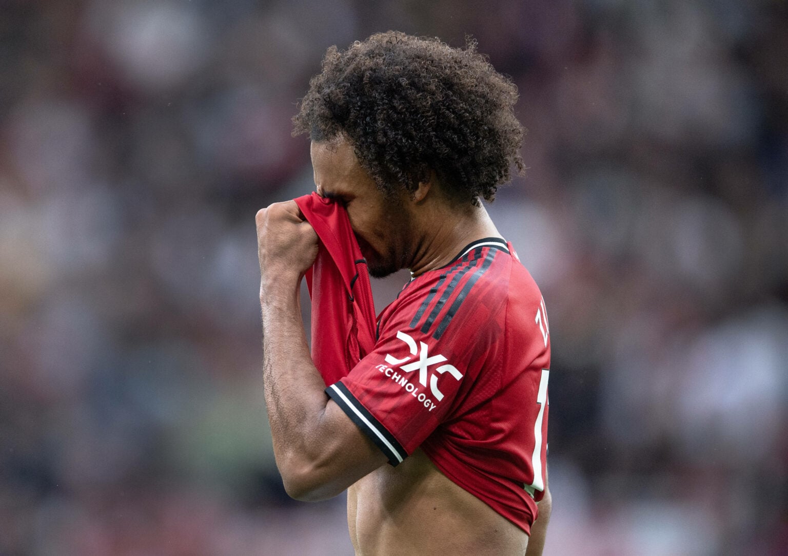 'Disgraceful' - Man United fans destroy 'awful' star who missed two big ...
